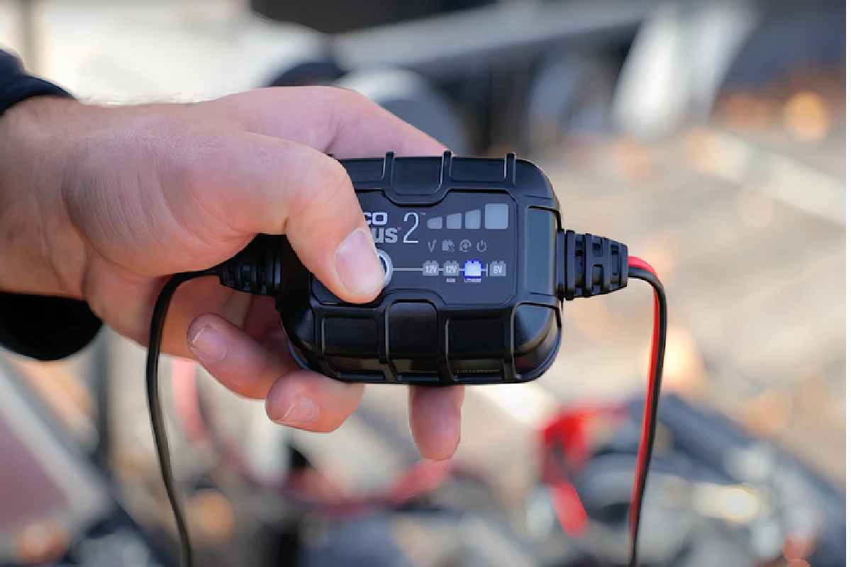 Trickle Chargers: Boosting Battery Life in Electric Vehicles